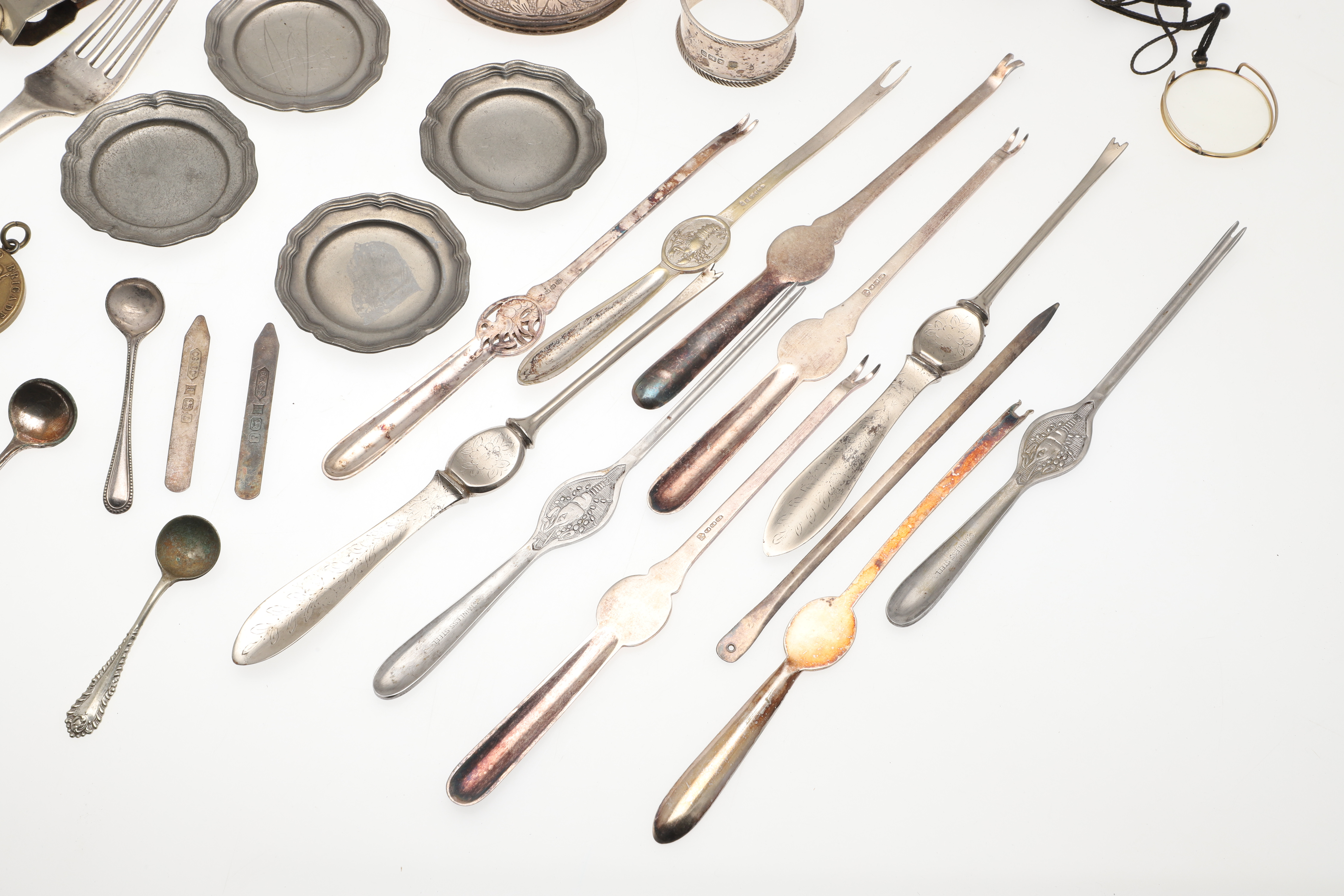ASSORTED SILVER (SCRAP) AND OTHER ITEMS. Silver & Metals - Silver ...