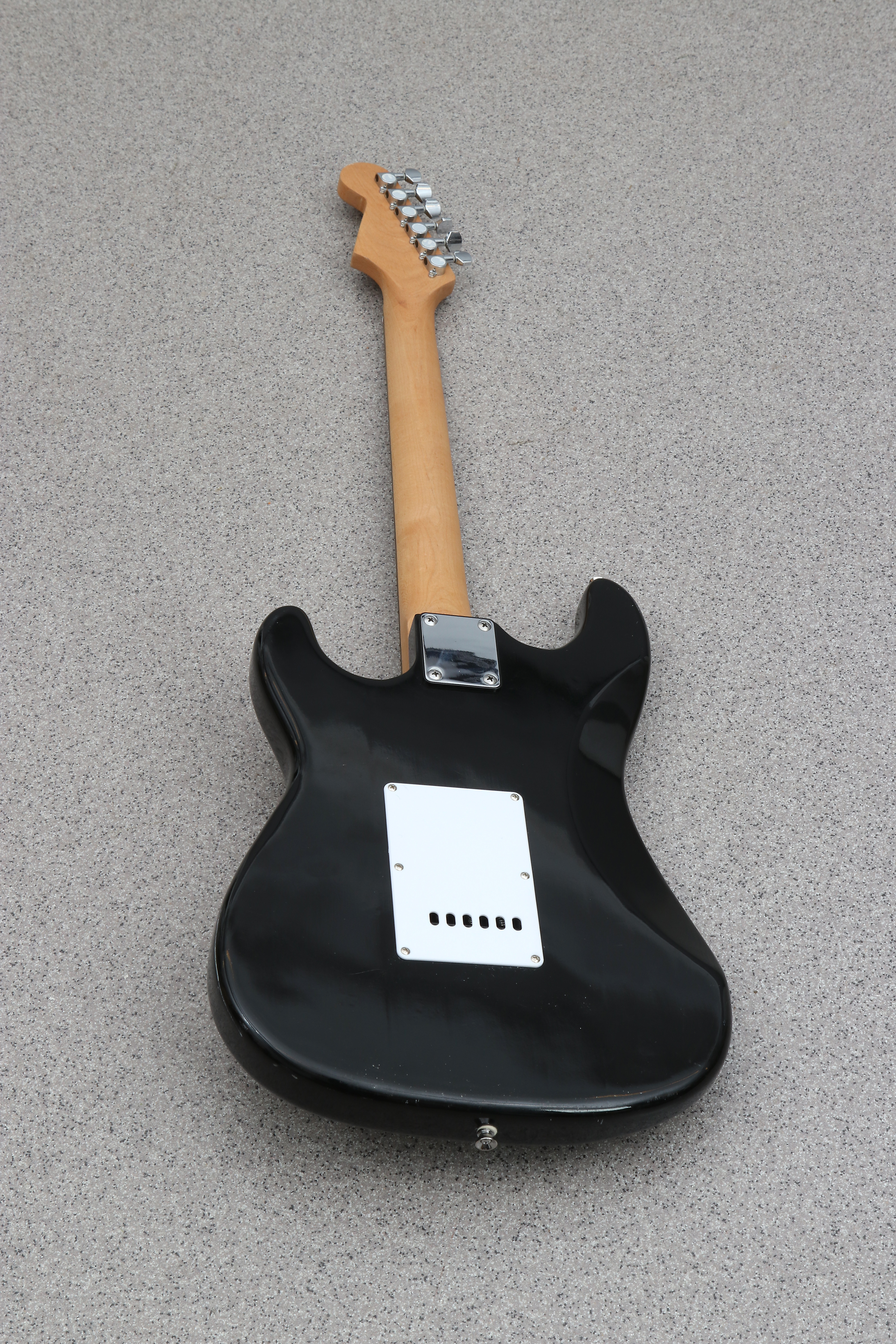 Images for 4866793. SKYTEC, ELECTRIC GUITAR. Stratocaster-like model ...
