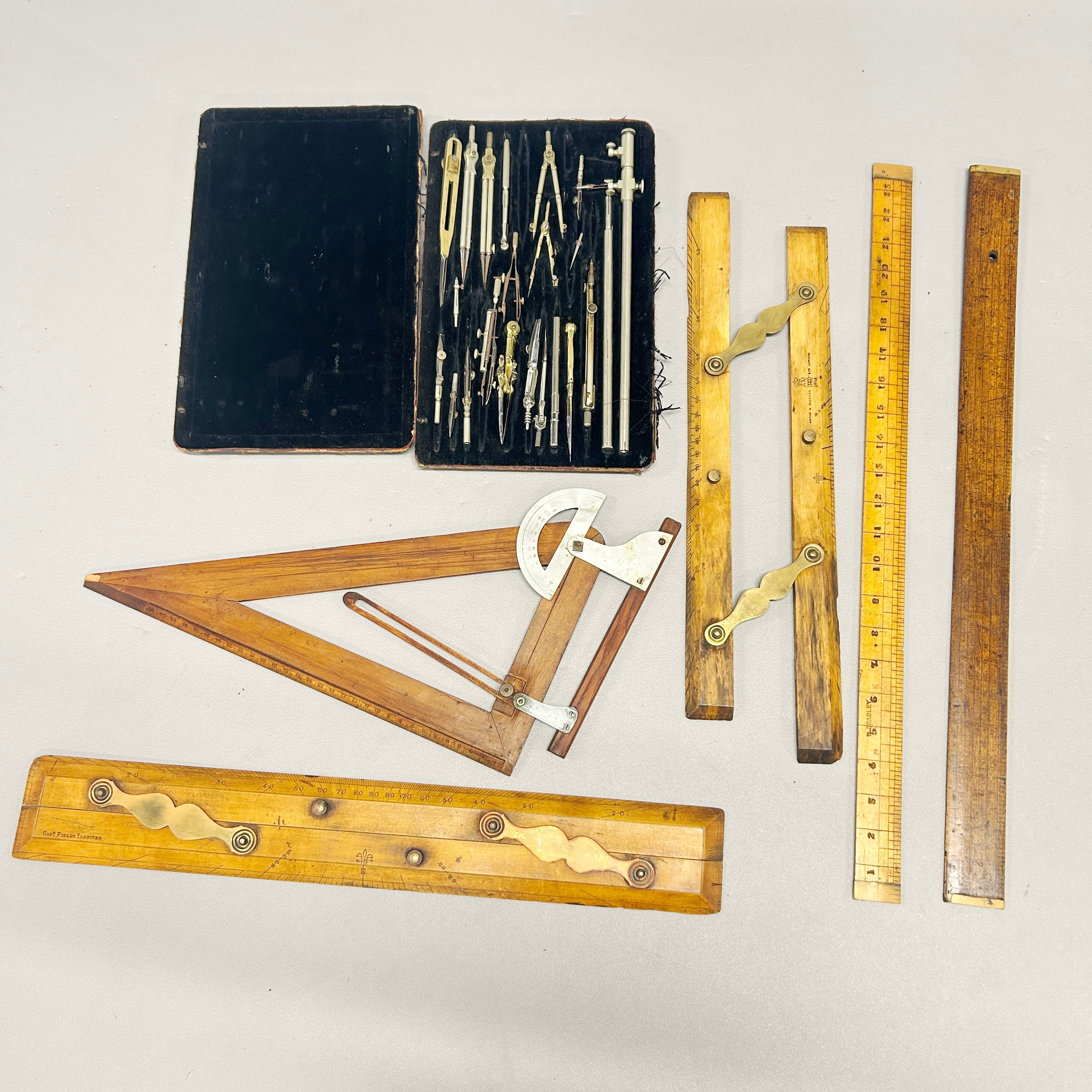 Images for 5133456. TECHNICAL DRAWING EQUIPMENT. - Auctionet