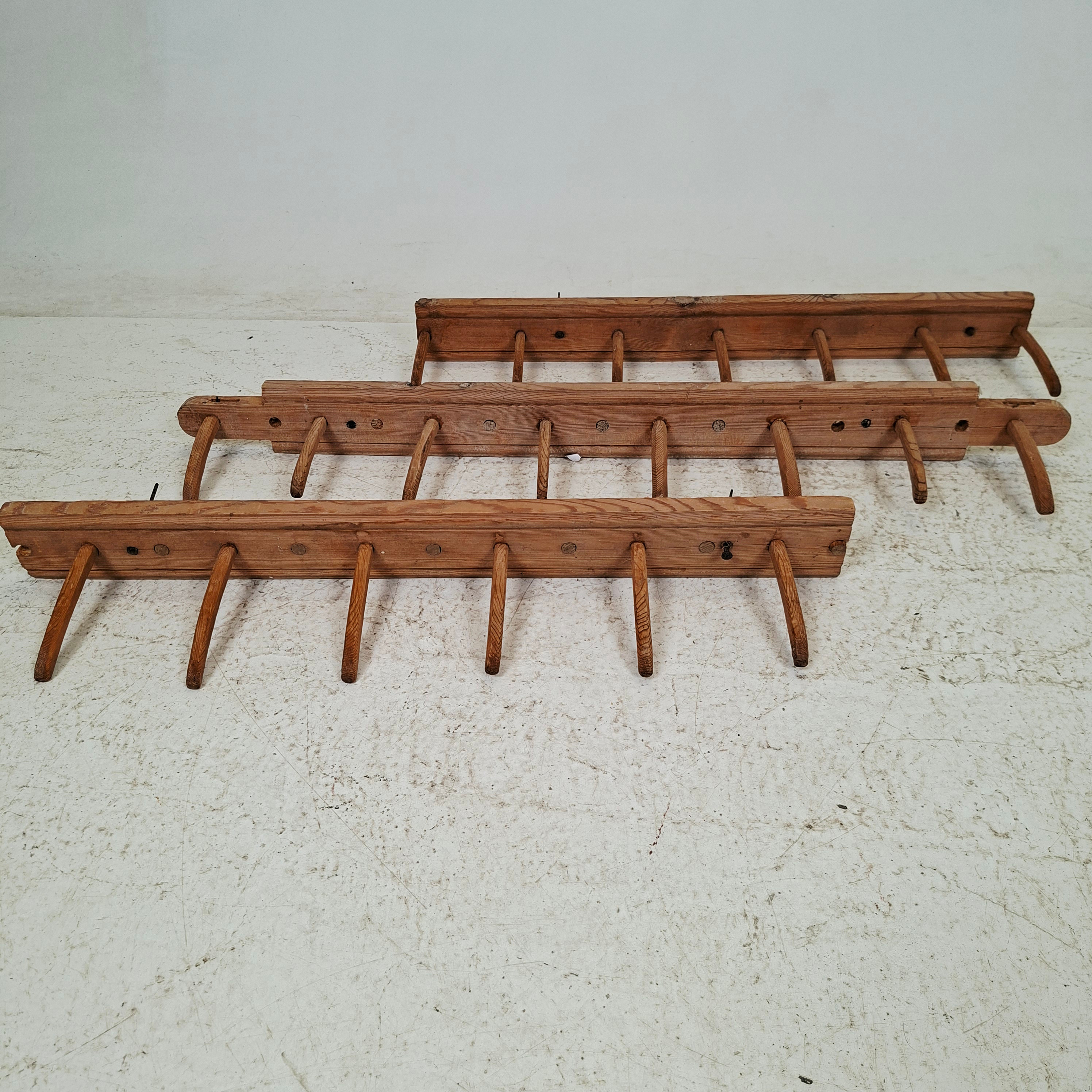 PEG RAILS, 3 pcs. Swedish Folk Art - Furniture - Auctionet