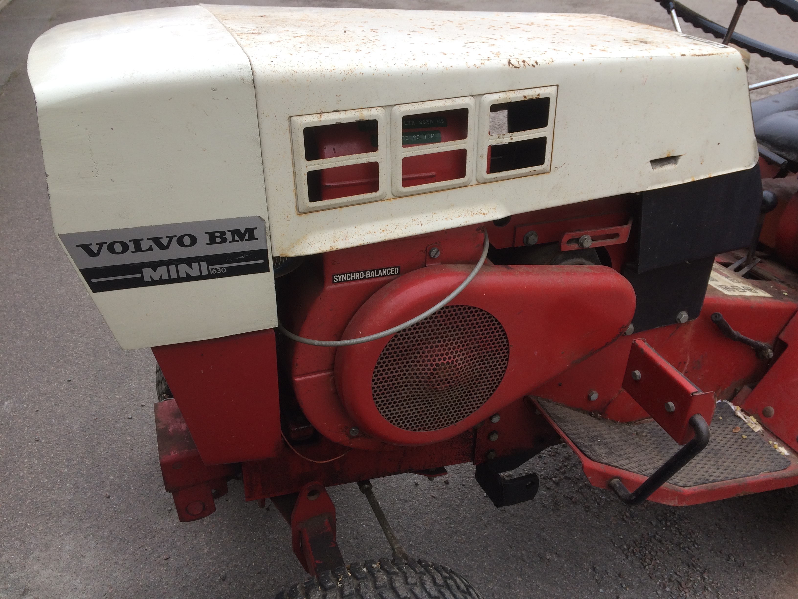 Images for 559912. TRACTOR, Volvo BM mini 1630, 1970s. - Auctionet