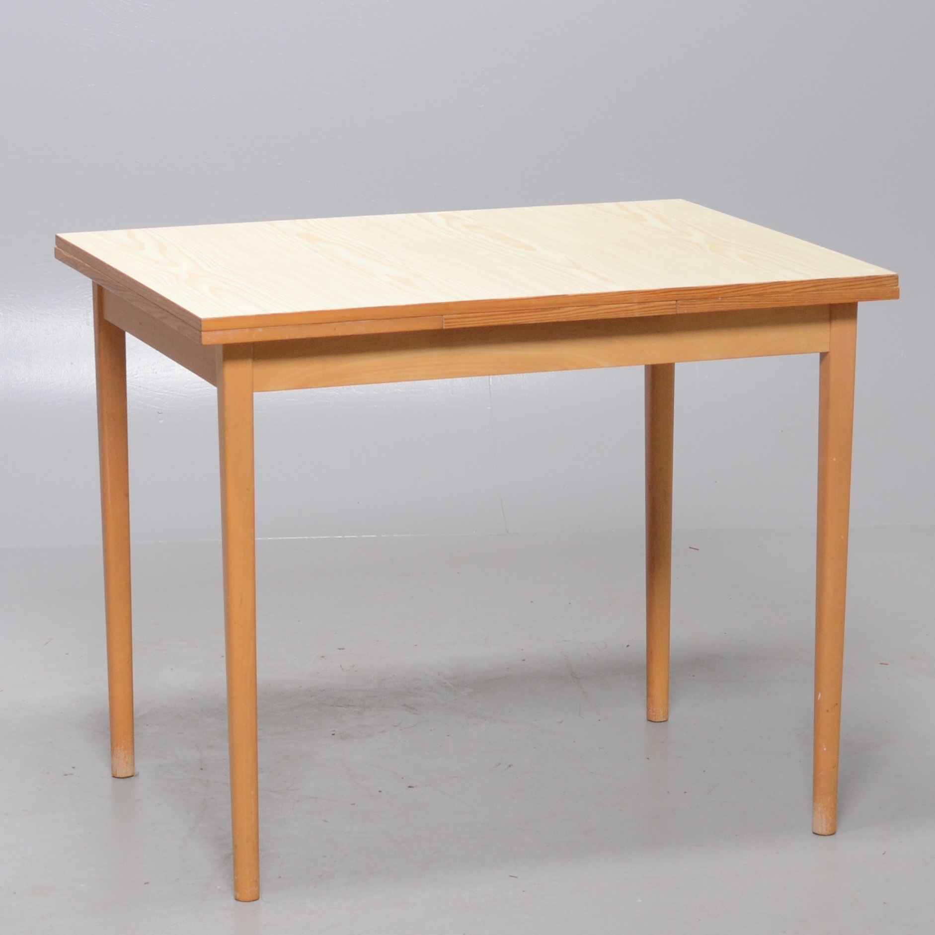 TABLE, perstorp top. Furniture - Tables - Auctionet