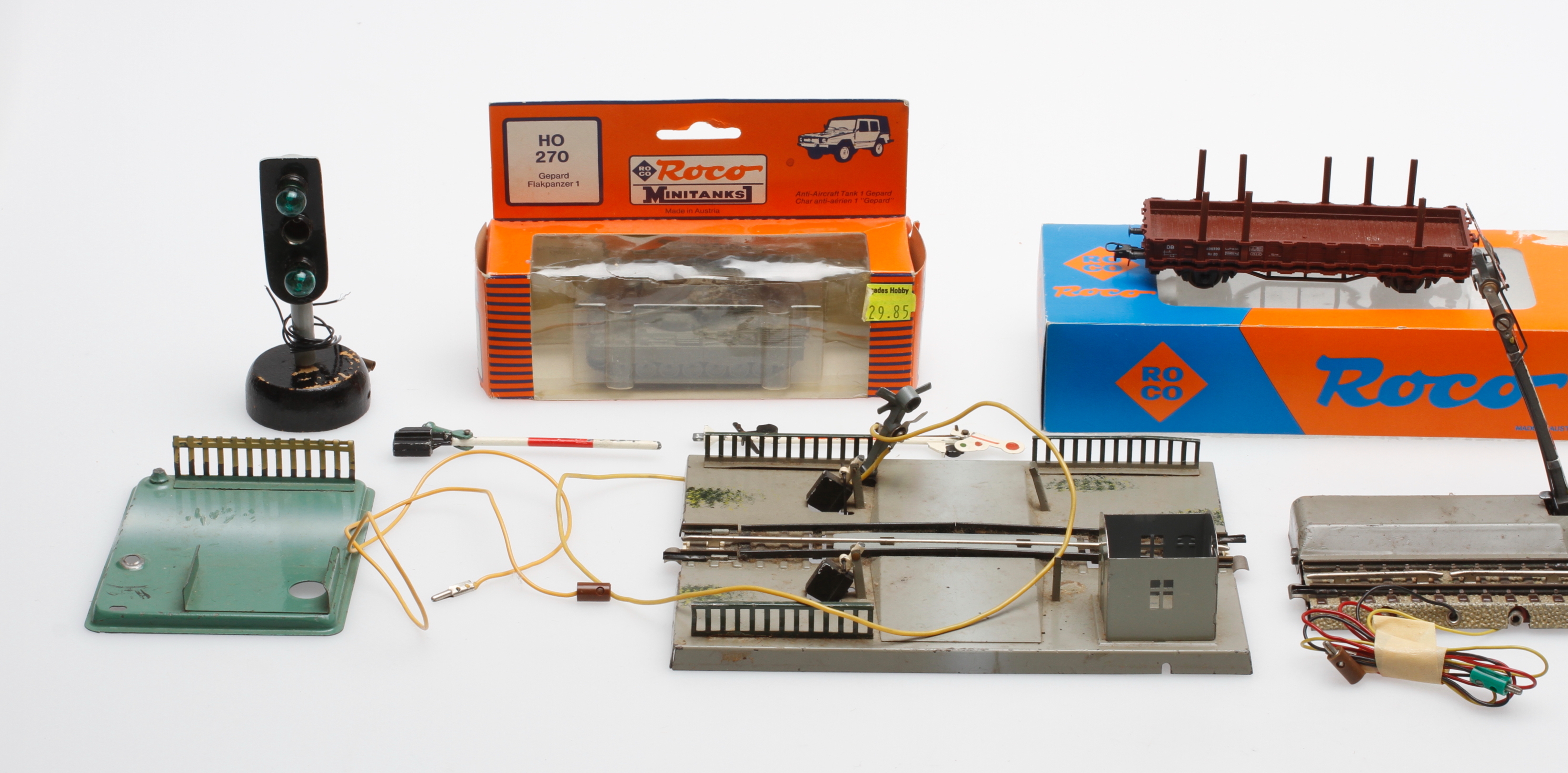 Images for 66186. A Collection , as well as car, Roco and merklin ...