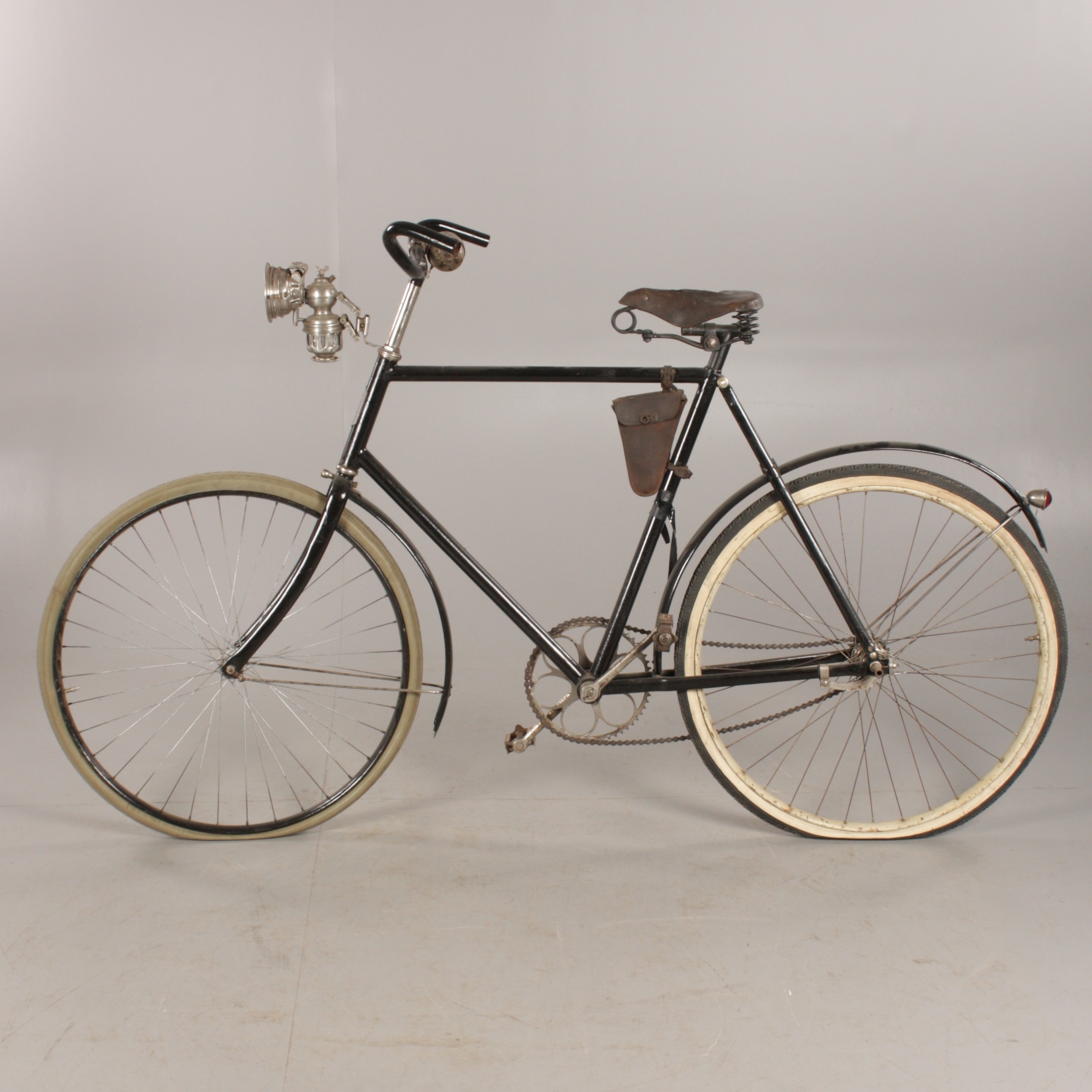 VETERANCYKEL, "Raket". Fordon, Båtar & Delar - Cyklar - Auctionet