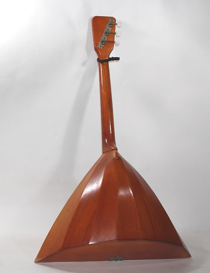 BALALAJKA, Ryssland. Övrigt - Musikinstrument - Auctionet