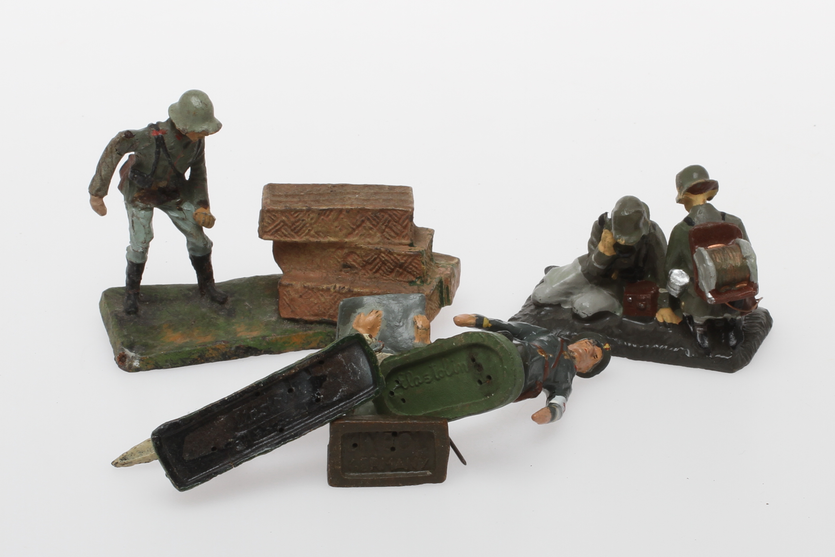 Images for 82957. ELASTOLIN mostly, about 30 figures from the 1930s ...