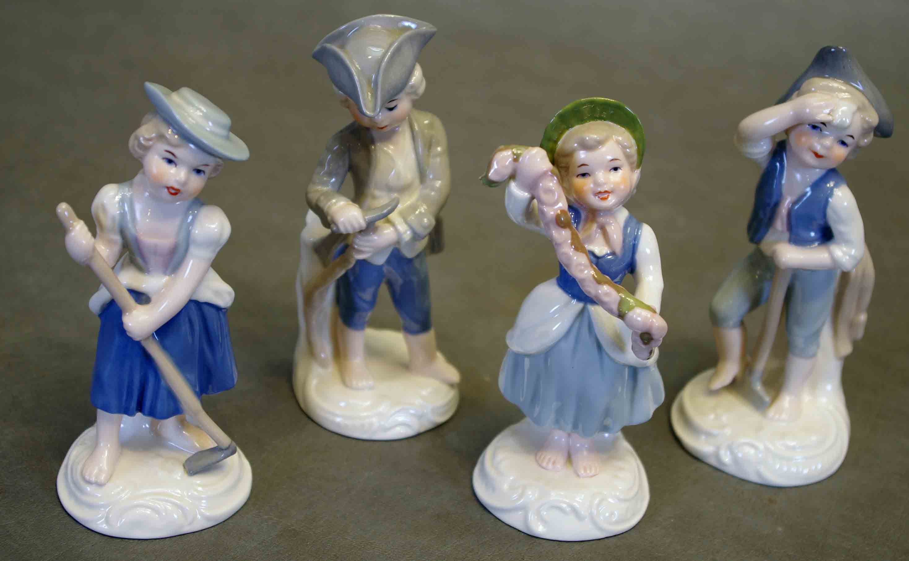 Images for 84435. PORCELAIN FIGURES, 4 pieces, Goebel. - Auctionet
